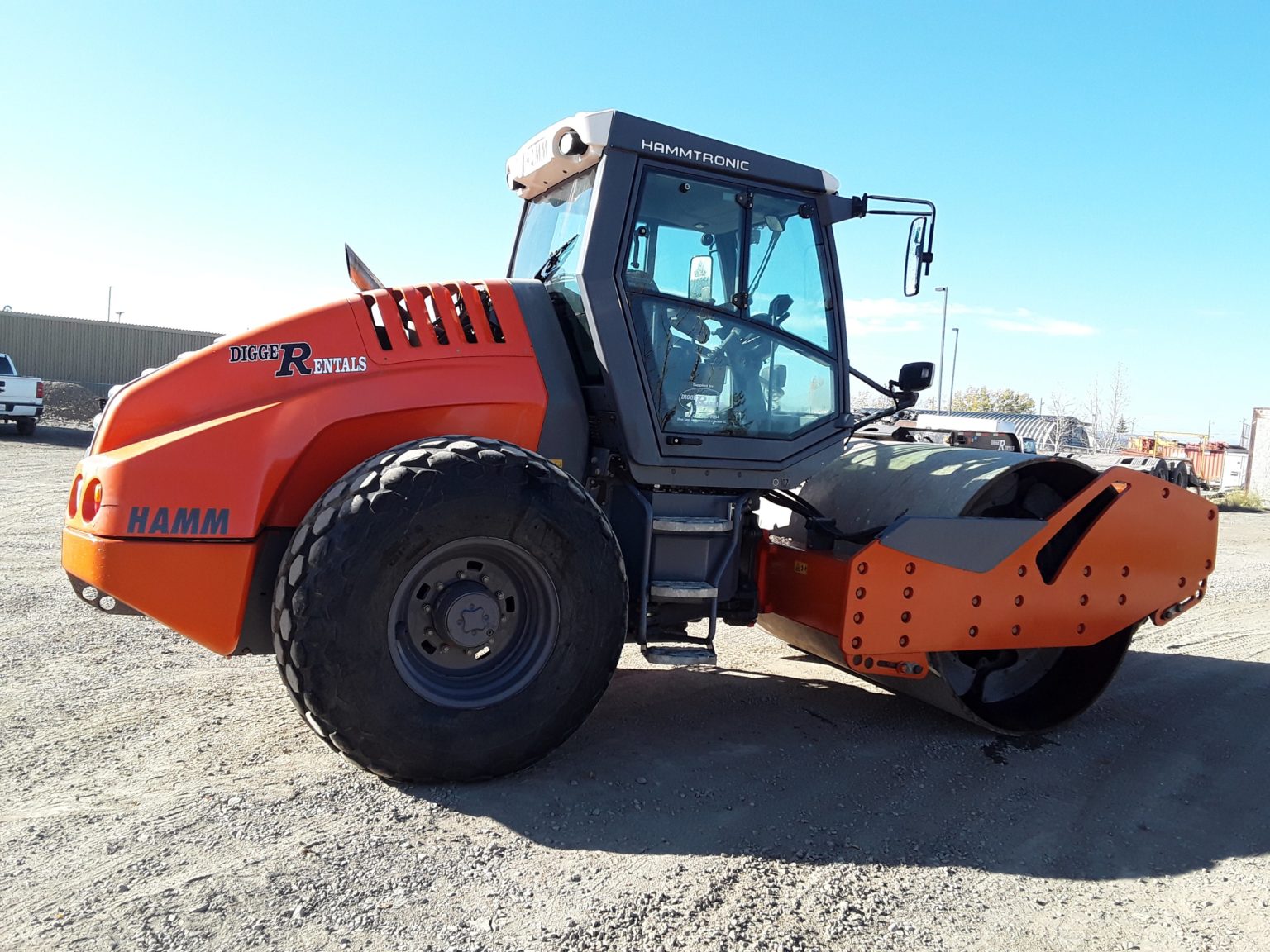 2017 HAMM H13i Smooth Drum Packer - Digger Rentals